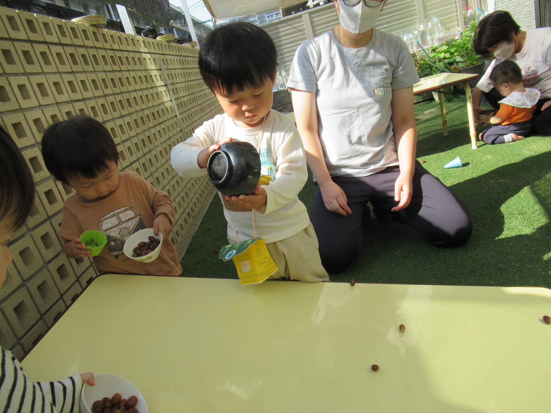 うさぎ組＊どんぐり拾いしたよ＊: NPO法人きらりっこ ぷちはうすキララ保育園