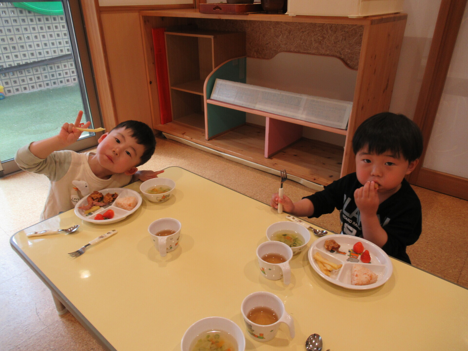 ☆お別れ会＆お楽しみ給食☆ぞうぐみ☆: NPO法人きらりっこ ぷちはうすキララ保育園